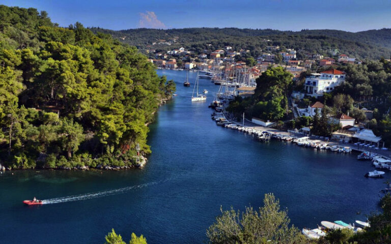 A day in Paxos and Antipaxos – i Love Corfu